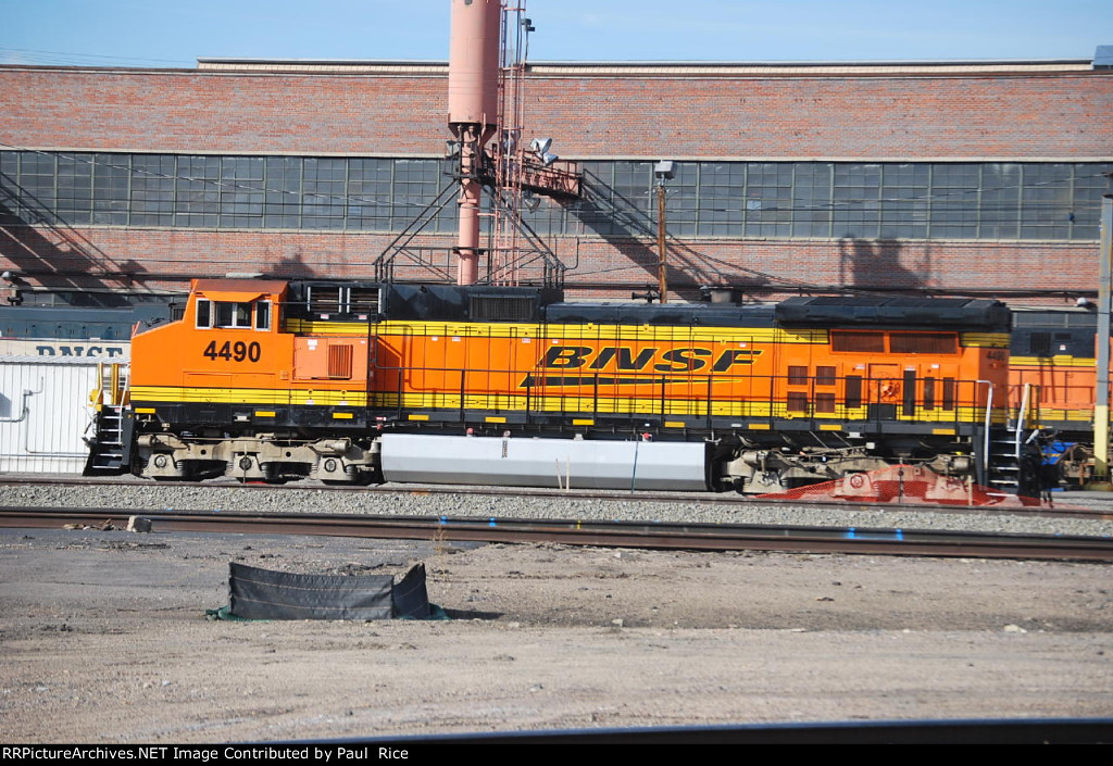 BNSF 4490